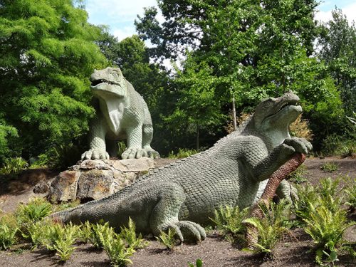 9 International Destinations for Dinosaur Lovers | This West Coast Mommy